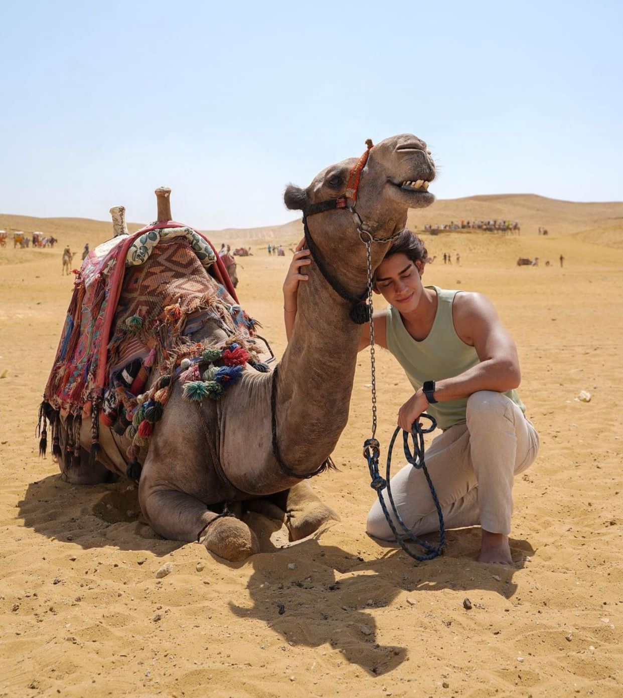 Vitor Barreto vive experiência de dormir no deserto – Influenciadores ...